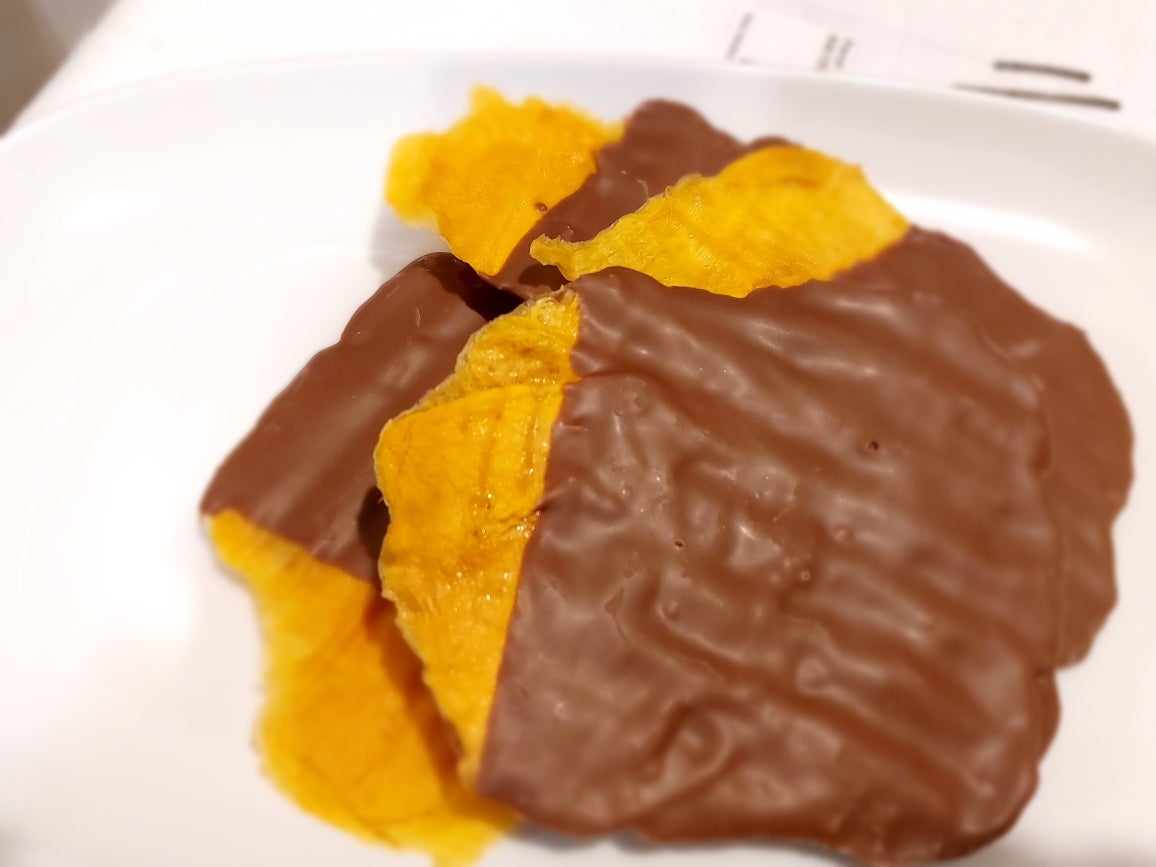 Milk Chocolate Mango Cheeks [Kuranda Chocolate Company] | The Not Just ...